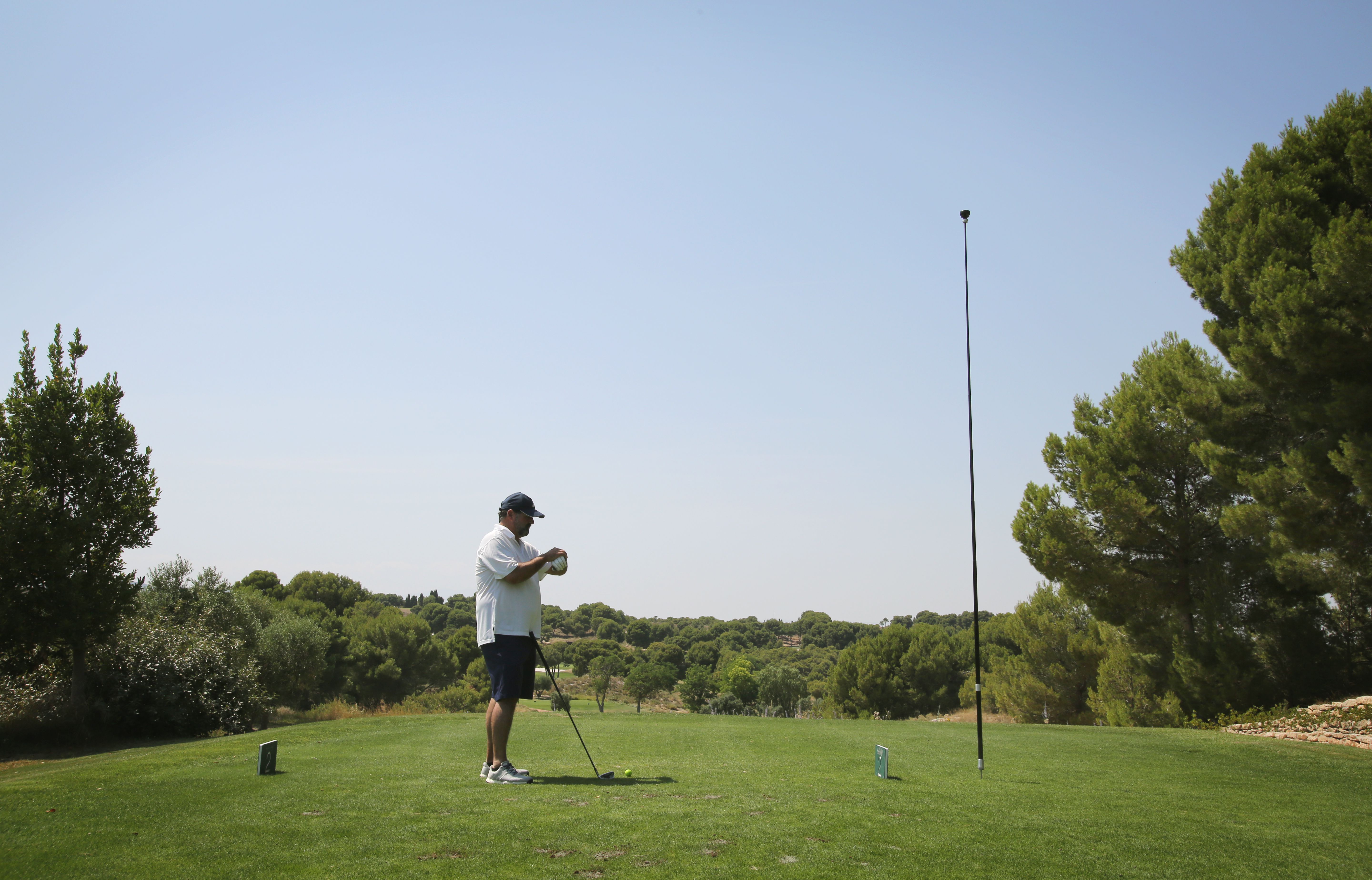 Calypso Instruments Introduces The Ultrasonic Portable Wind Meter On Outdoors Activities
